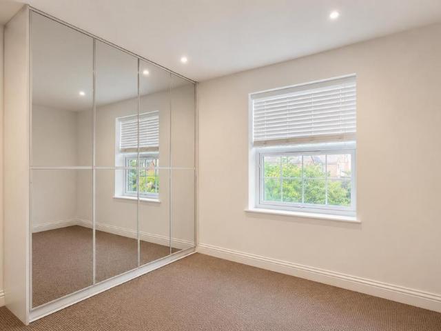 2 bedroom apartment to rent
