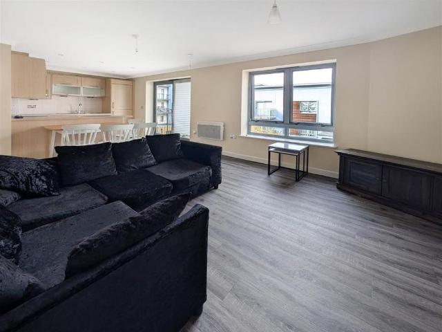 2 bedroom apartment to rent