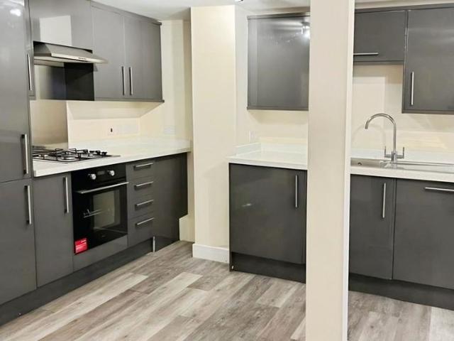 2 bedroom apartment to rent