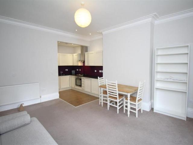 2 bedroom apartment to rent