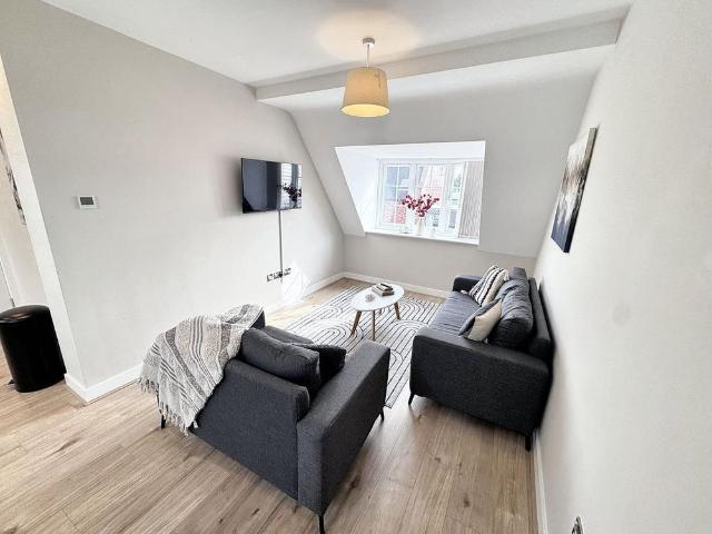 2 bedroom apartment to rent