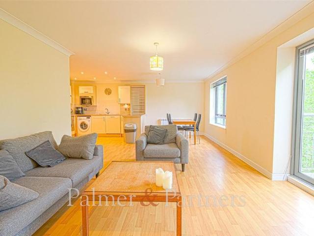 2 bedroom apartment to rent
