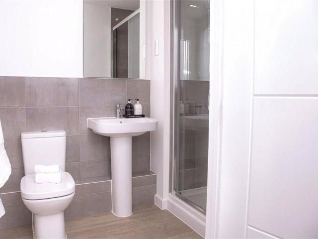 2 bedroom apartment to rent