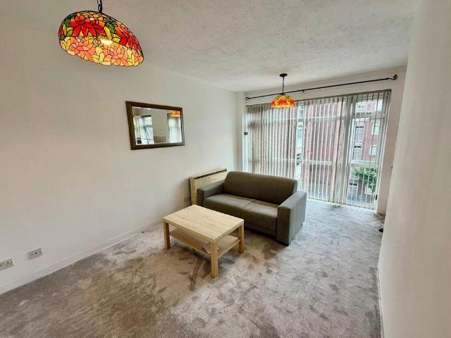 2 bedroom apartment to rent