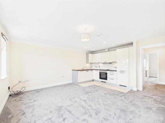 2 bedroom apartment to rent