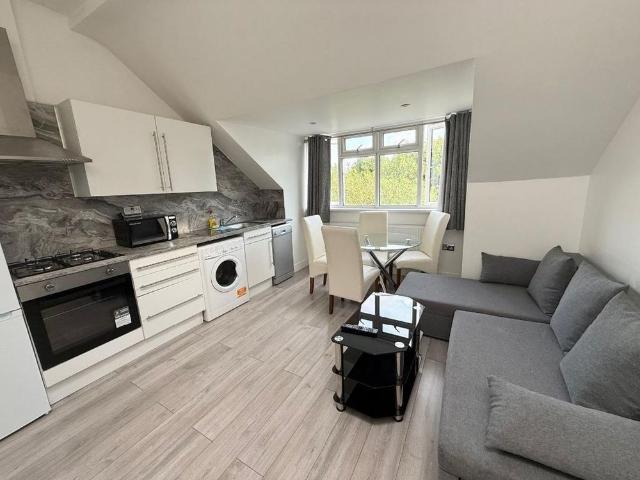 2 bedroom apartment to rent