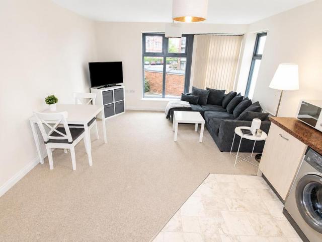 2 bedroom apartment to rent