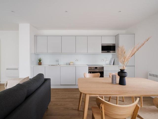 2 bedroom apartment to rent