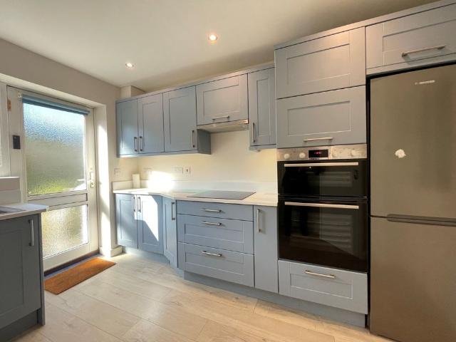 2 bedroom apartment to rent