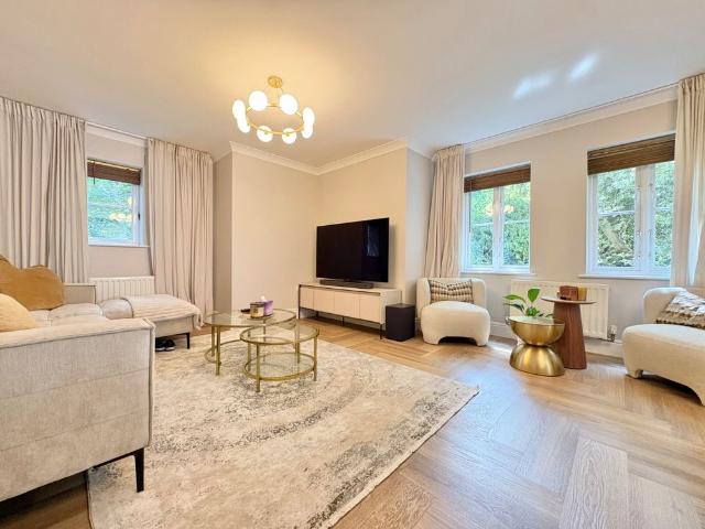 2 bedroom apartment to rent