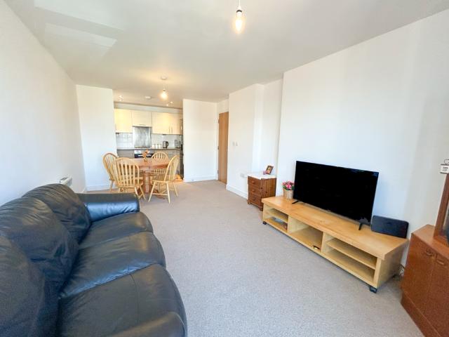 2 bedroom apartment to rent