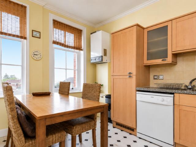2 bedroom apartment to rent