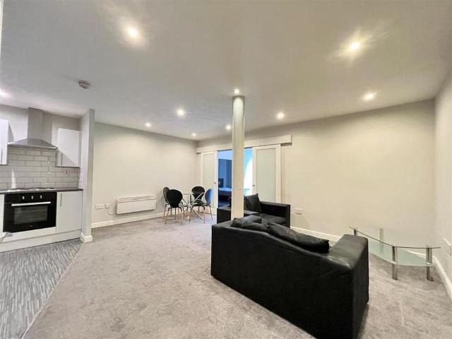 2 bedroom apartment to rent