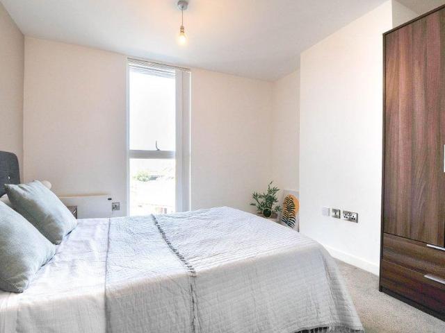 2 bedroom apartment to rent