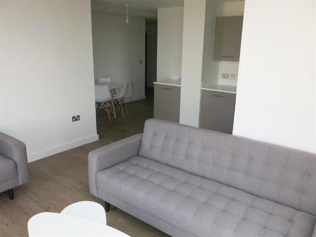 2 bedroom apartment to rent