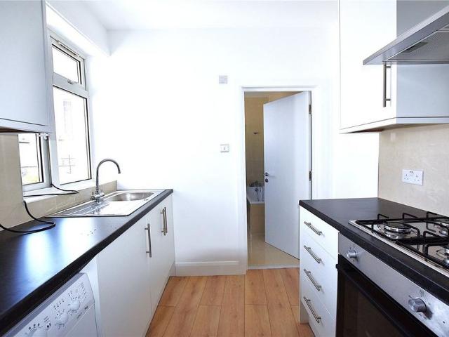 2 bedroom apartment to rent