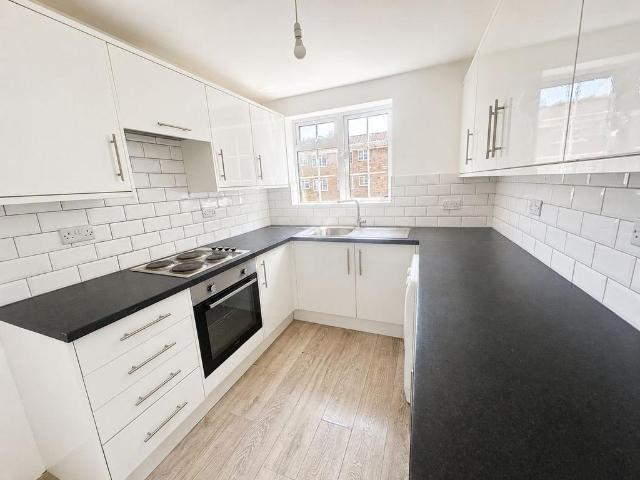 2 bedroom apartment to rent