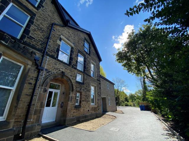 2 bedroom apartment to rent