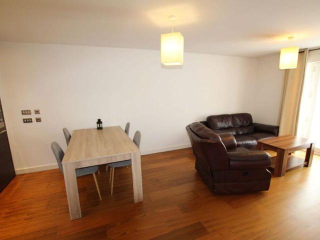 2 bedroom apartment to rent