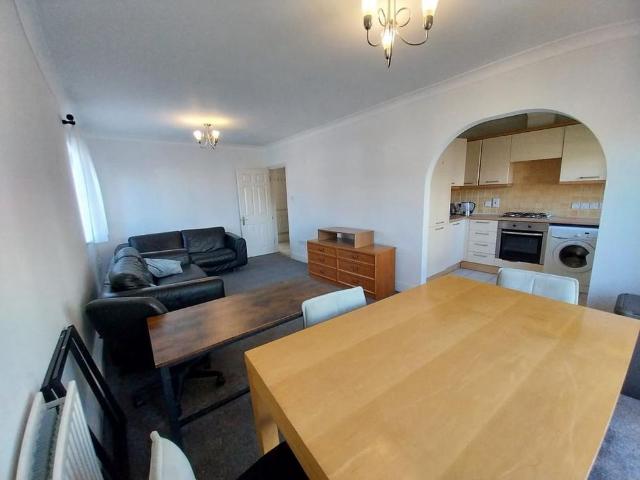 2 bedroom apartment to rent