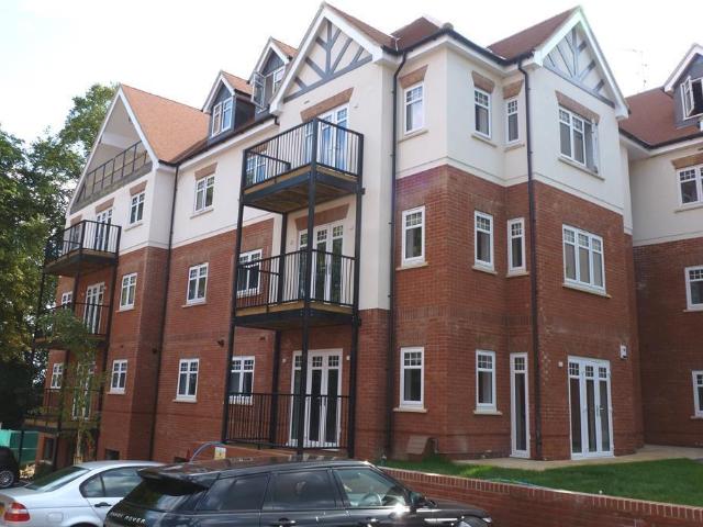 2 bedroom apartment to rent