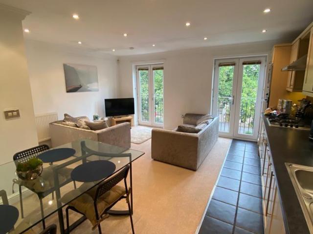 2 bedroom apartment to rent