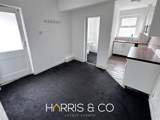 2 bedroom apartment to rent