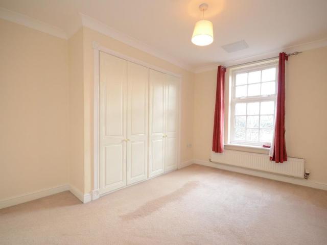 2 bedroom apartment to rent