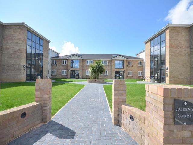 2 bedroom apartment to rent