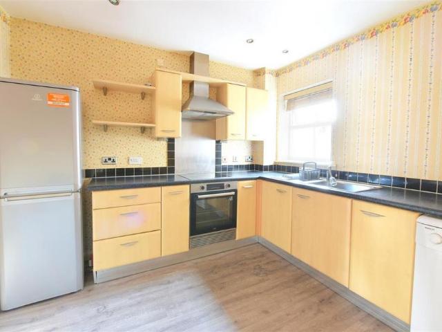 2 bedroom apartment to rent