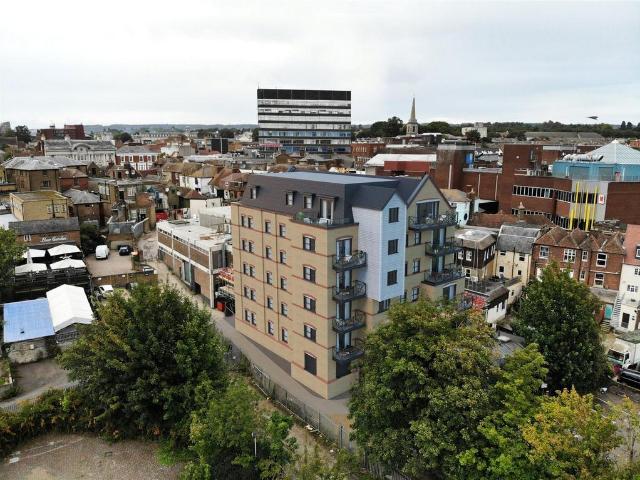 2 bedroom apartment to rent
