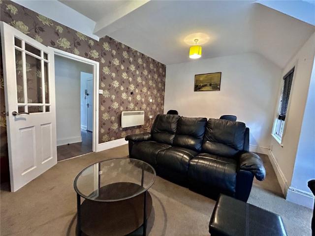 2 bedroom apartment to rent 7 Pavilion Road, Worthing, BN14