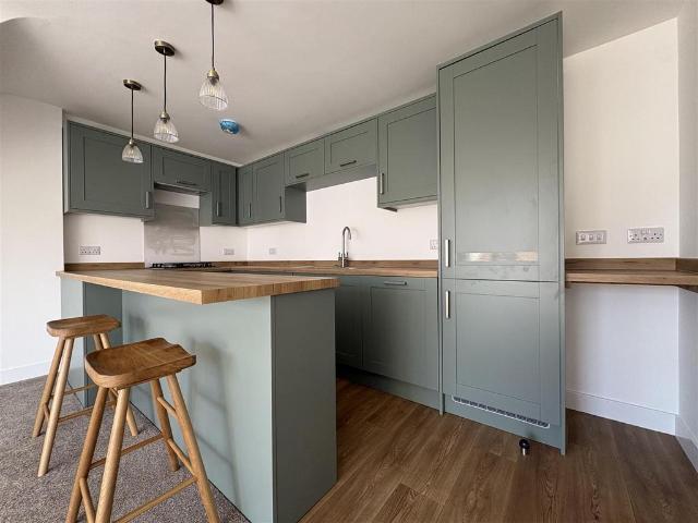 2 bedroom apartment to rent