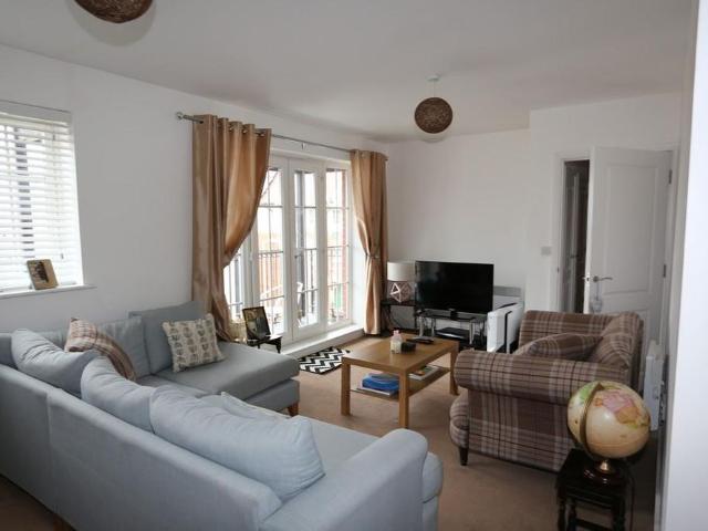 2 bedroom apartment to rent