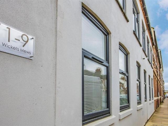 2 bedroom apartment to rent