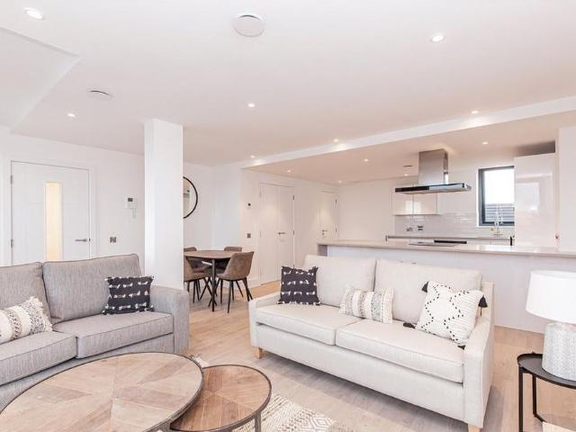 2 bedroom apartment to rent