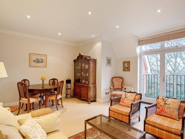 2 bedroom apartment to rent