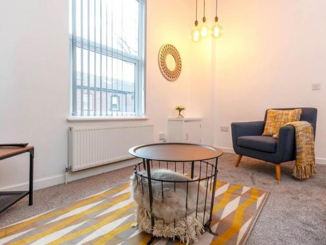 2 bedroom apartment to rent