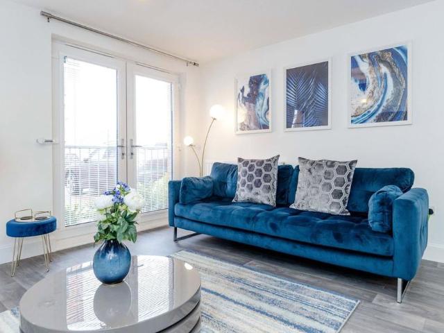 2 bedroom apartment to rent