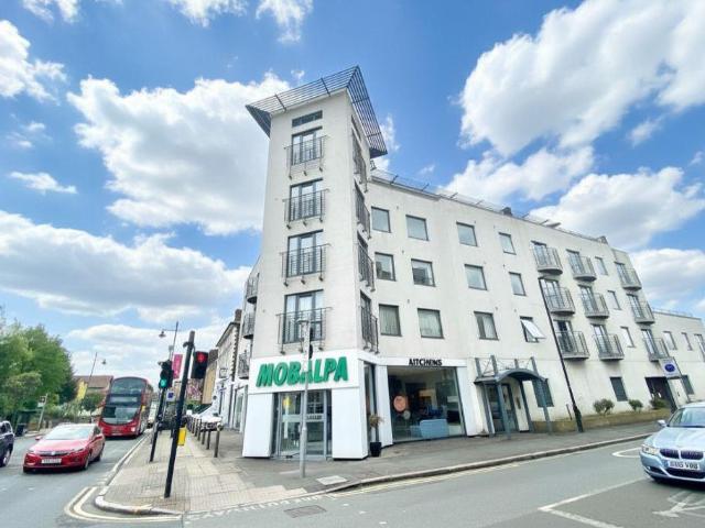 2 bedroom apartment to rent