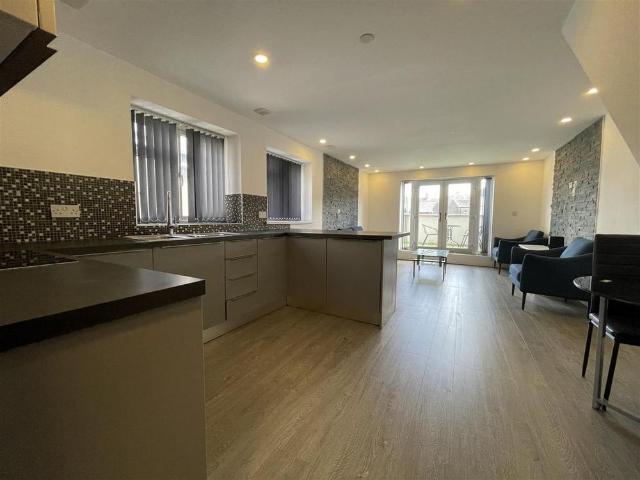 2 bedroom apartment to rent