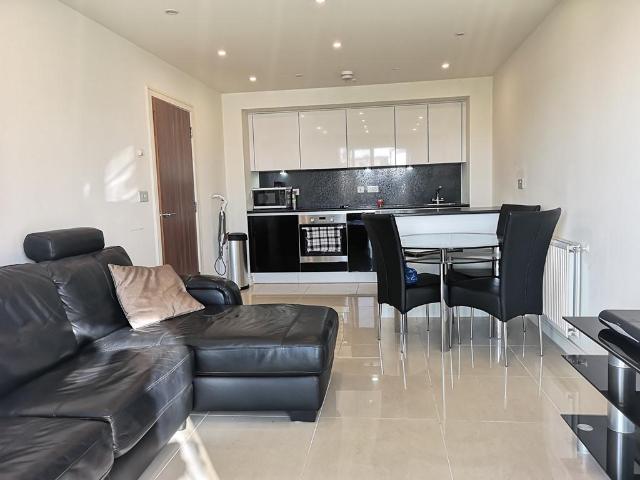2 bedroom apartment to rent