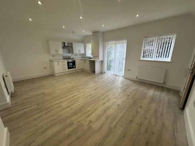 2 bedroom apartment to rent