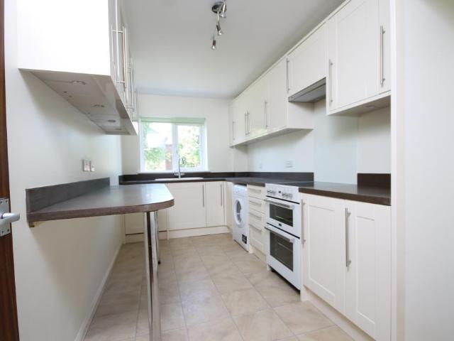 2 bedroom apartment to rent