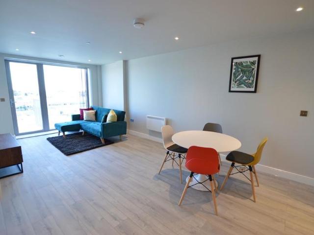 2 bedroom apartment to rent