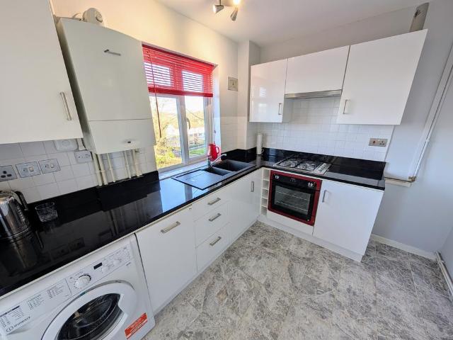 2 bedroom apartment to rent