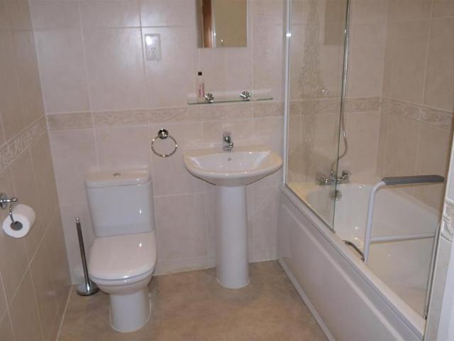2 bedroom apartment to rent