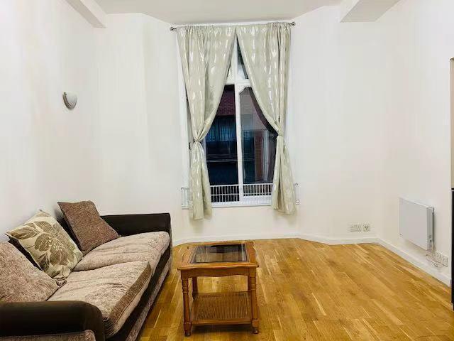 2 bedroom apartment to rent