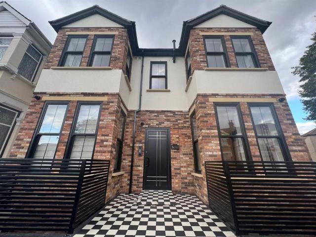 2 bedroom apartment to rent