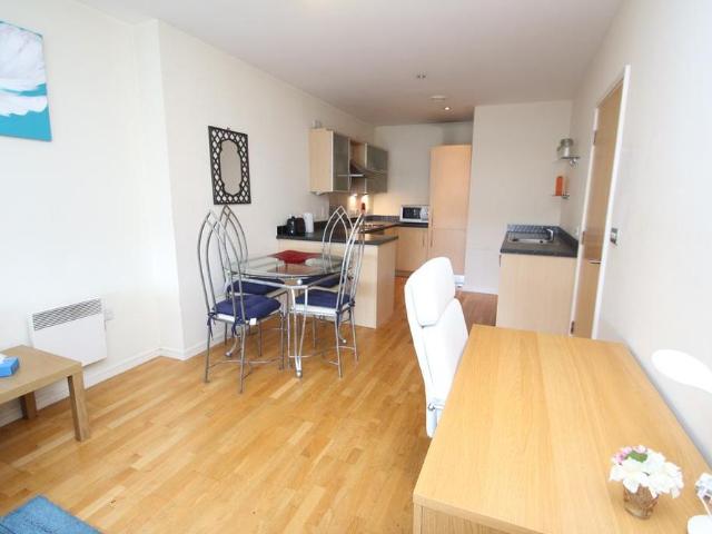 2 bedroom apartment to rent